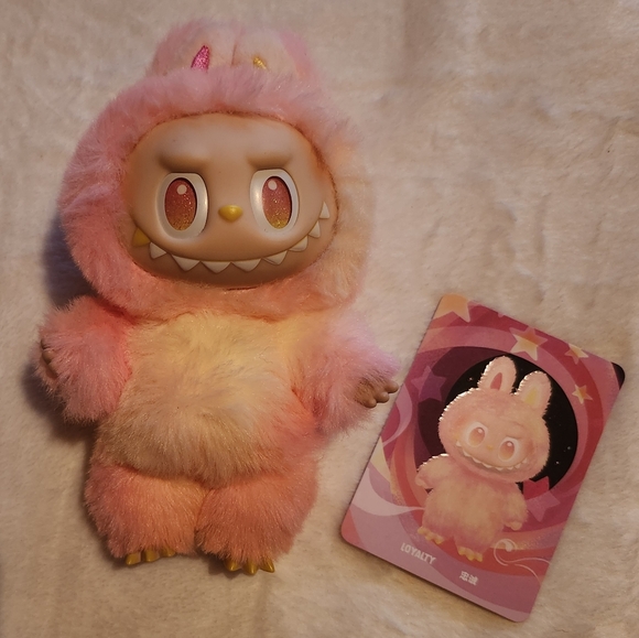 POP MART | Accessories | Pop Mart The Monsters Loyalty Big Into Energy ...
